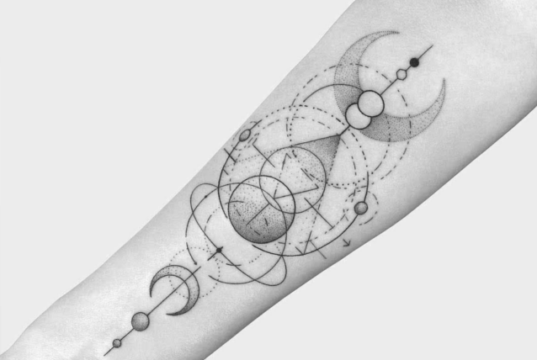 Exploring the Intricacies of Geometric Tattoos and Sacred Geometry in ...
